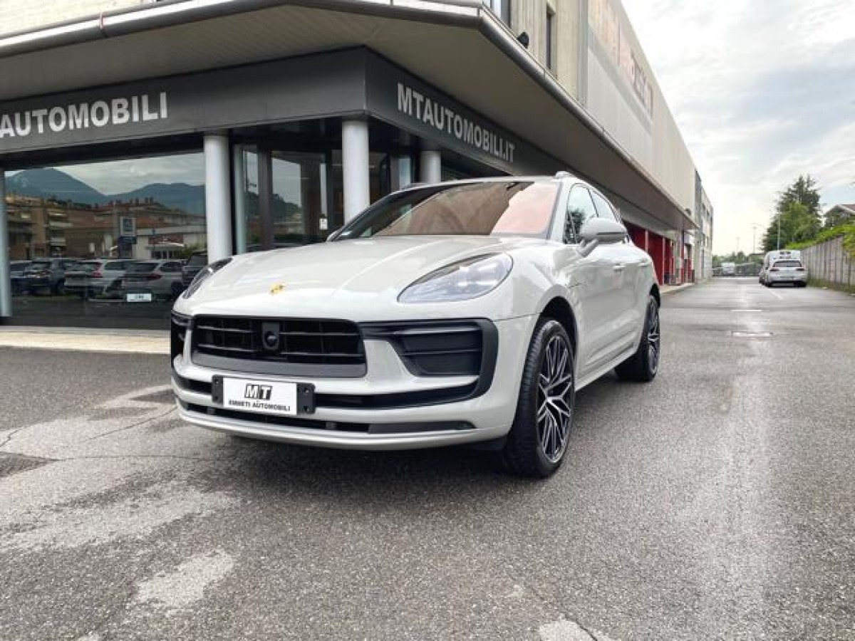 PORSCHE Macan 2.0