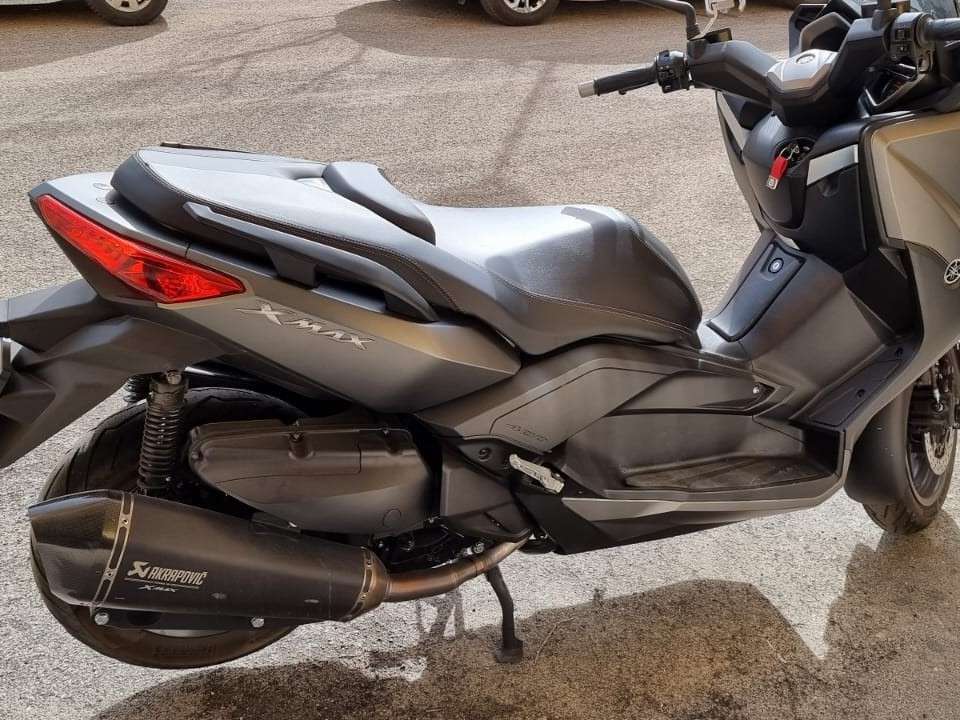 Yamaha X-Max 400