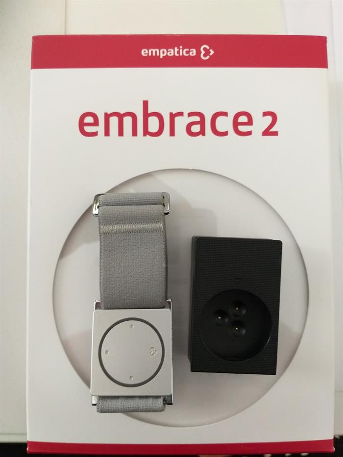 EMBRACE - OROLOGIO INTELLIGENTE PER CHI SOFFRE DI EPILESSIA