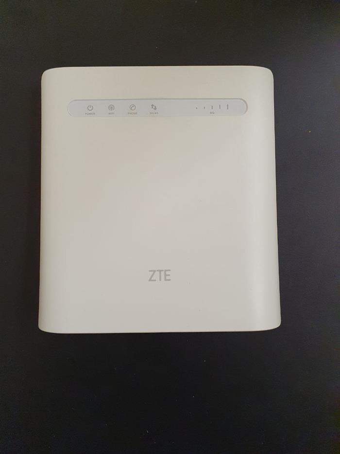 ROUTER 4G 600 MBIT CAT 12 ZTE MF286D