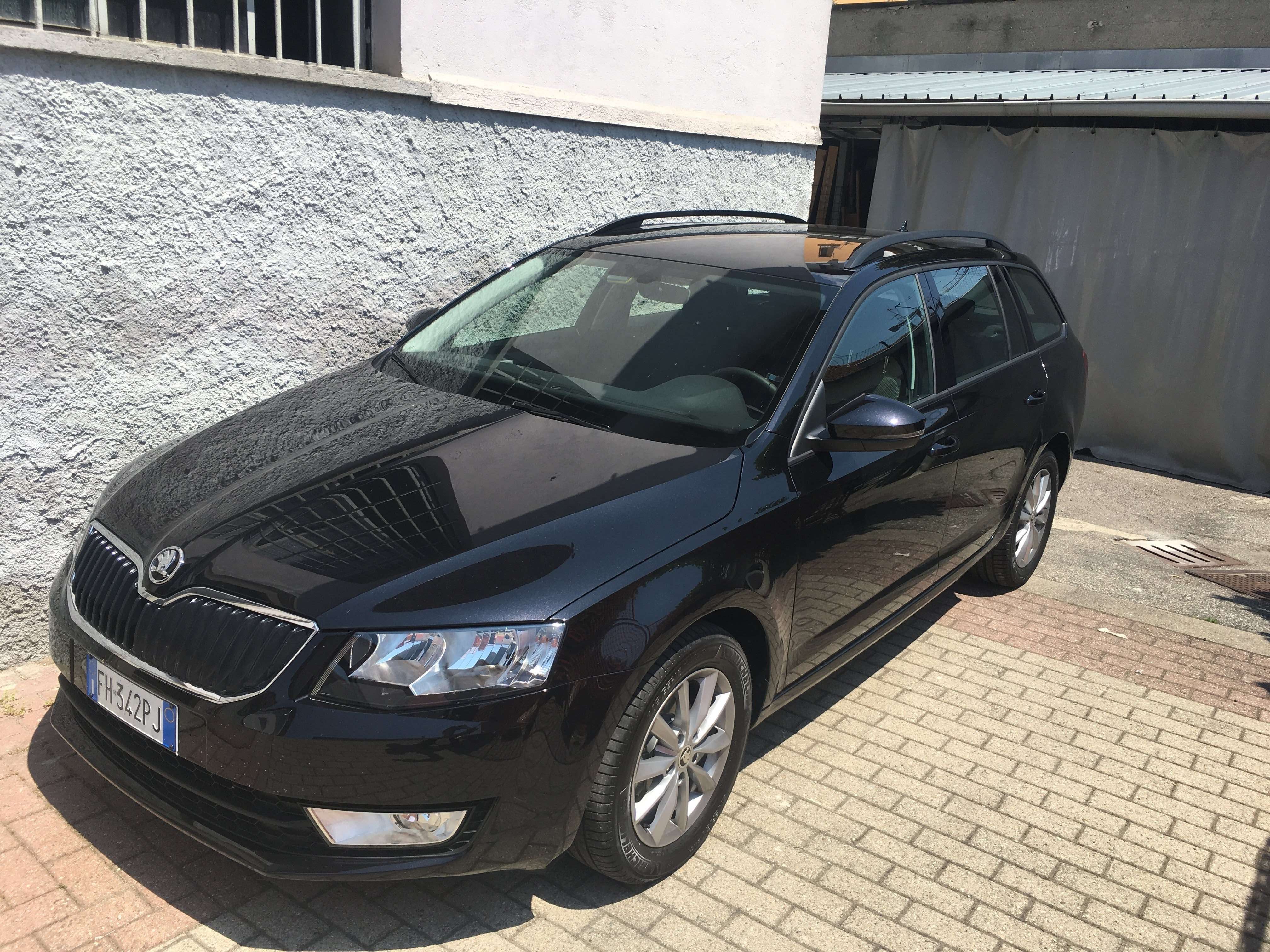 Skoda OctaviaOctavia Wagon 1.6 tdi Ambition 110cv