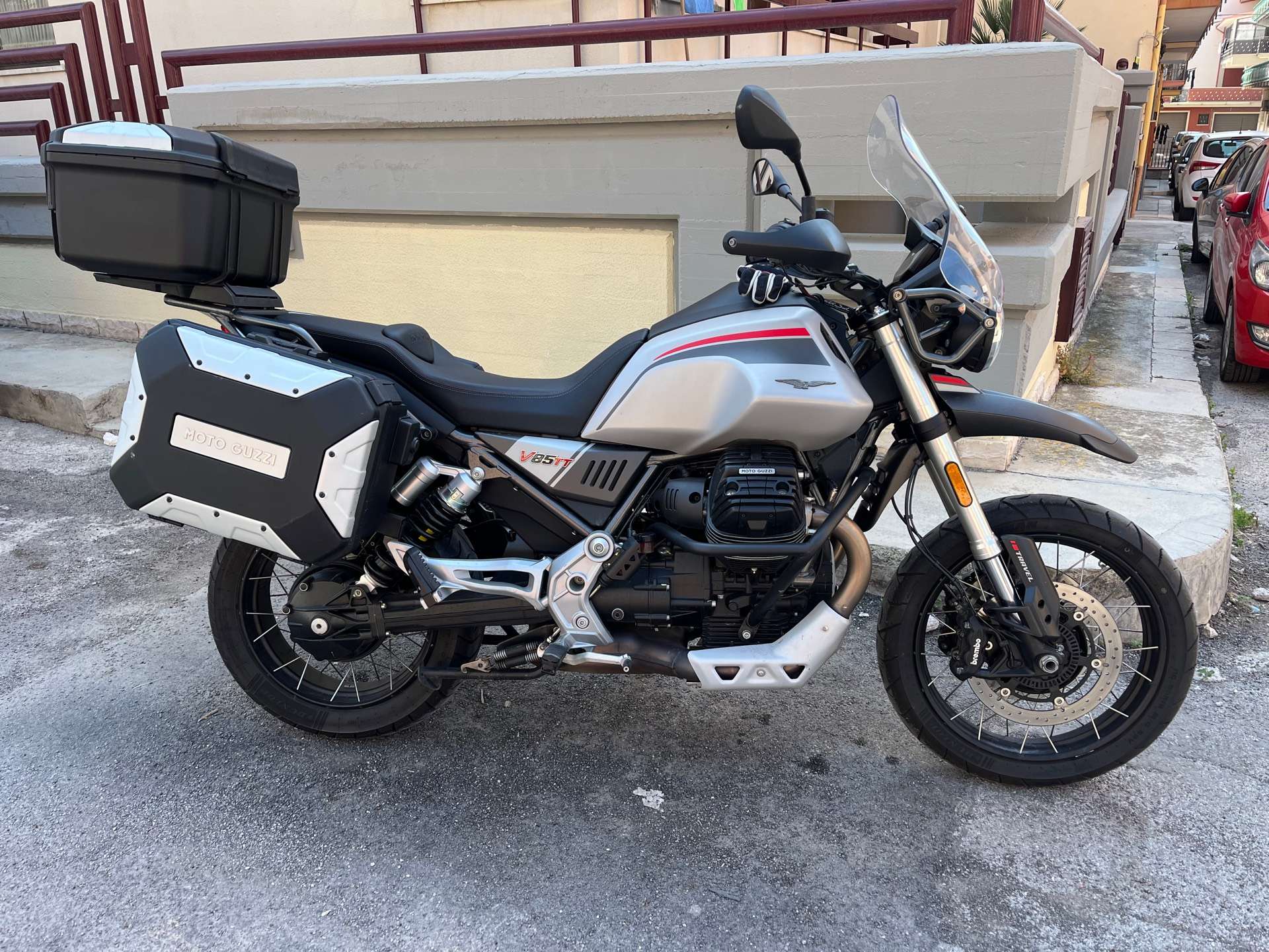 Moto Guzzi 850 Tv850TT travel