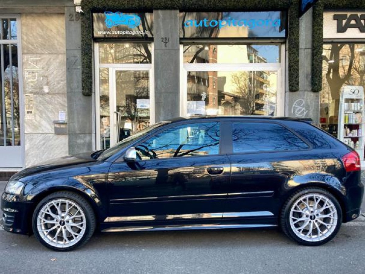 AUDI A3 2ª serie S3 2.0 TFSI quattro S tronic