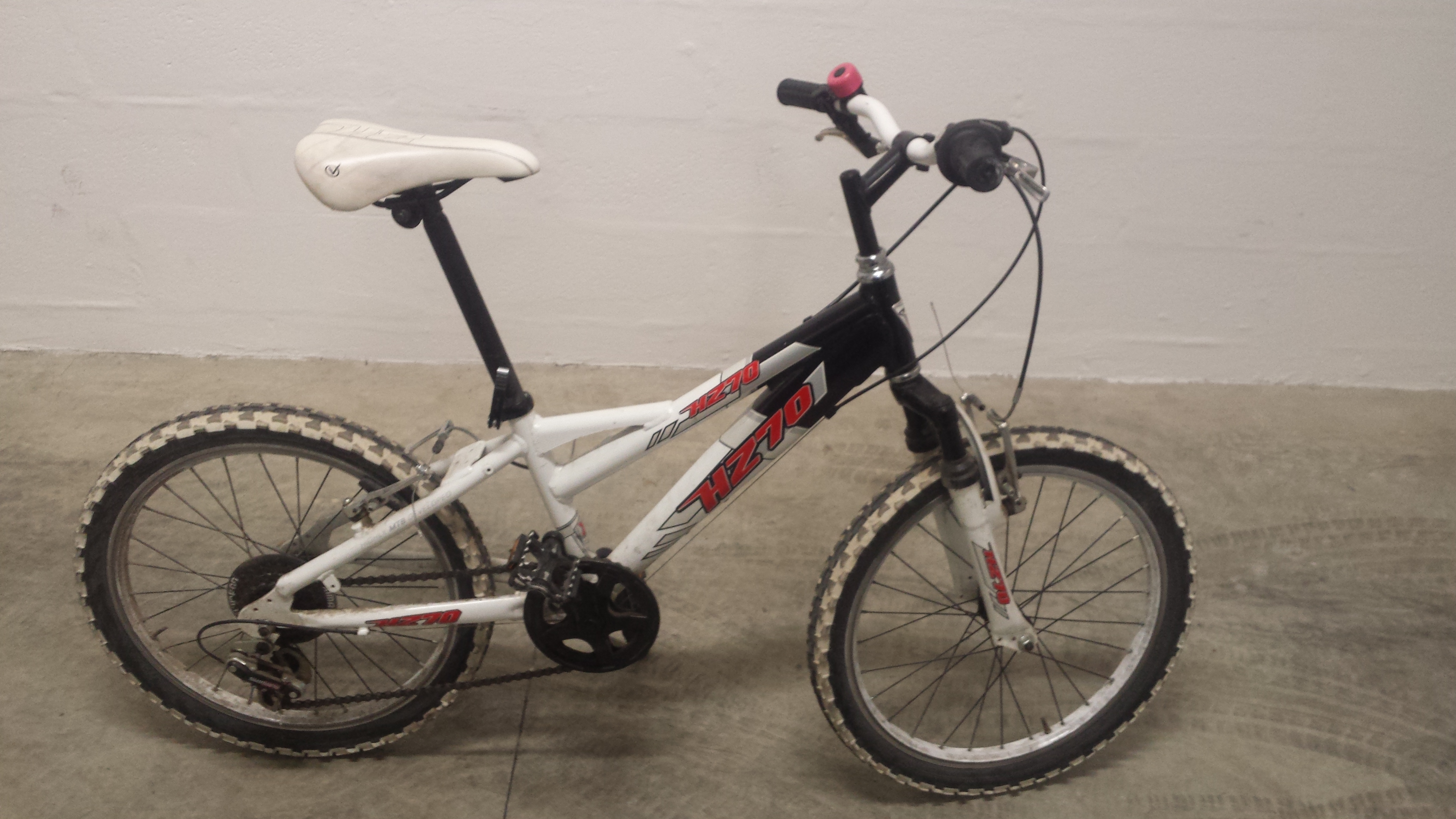 VENDO MOUNTAIN BIKE BAMBINO/A