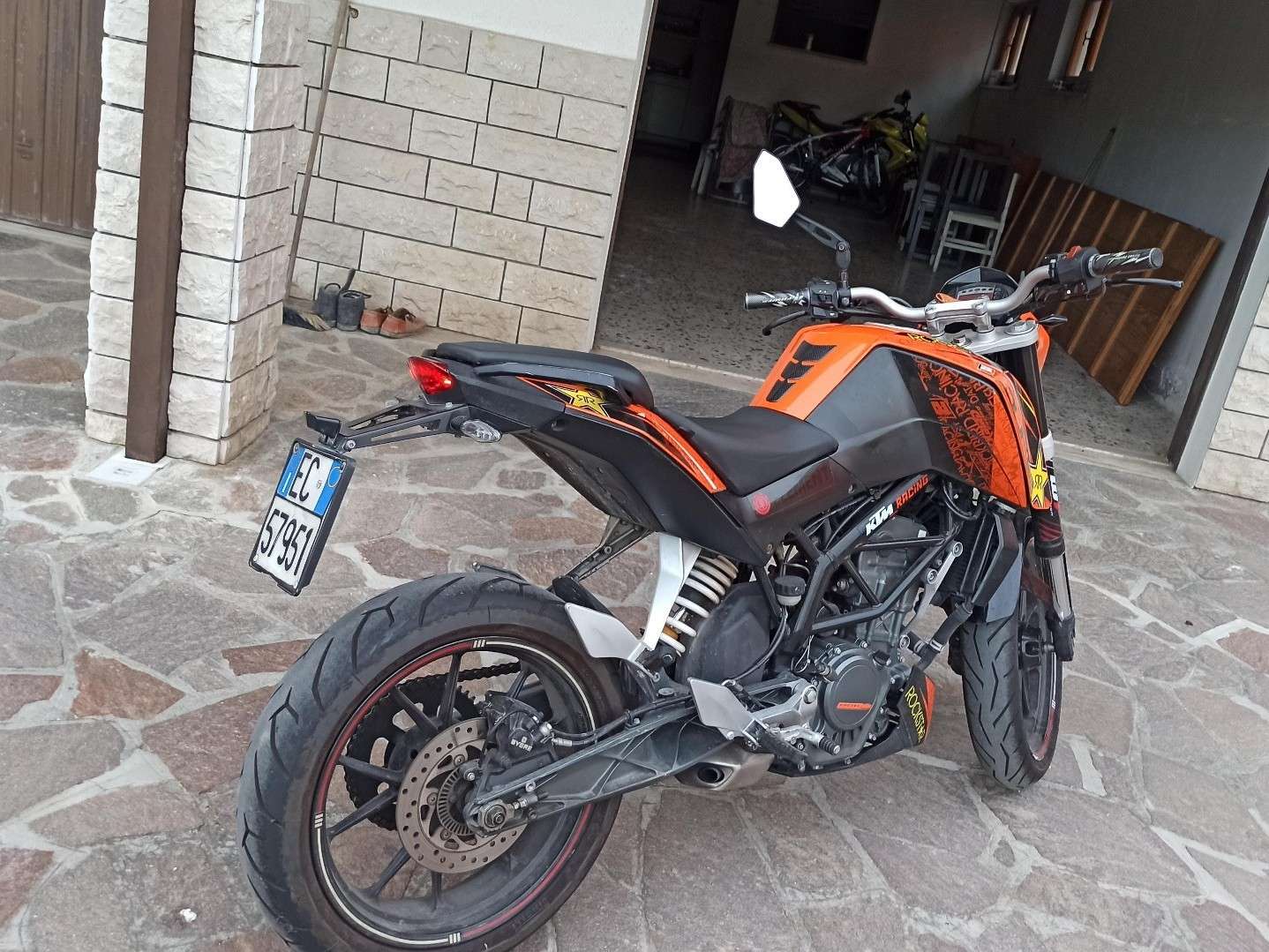 KTM 125 Dukeabs