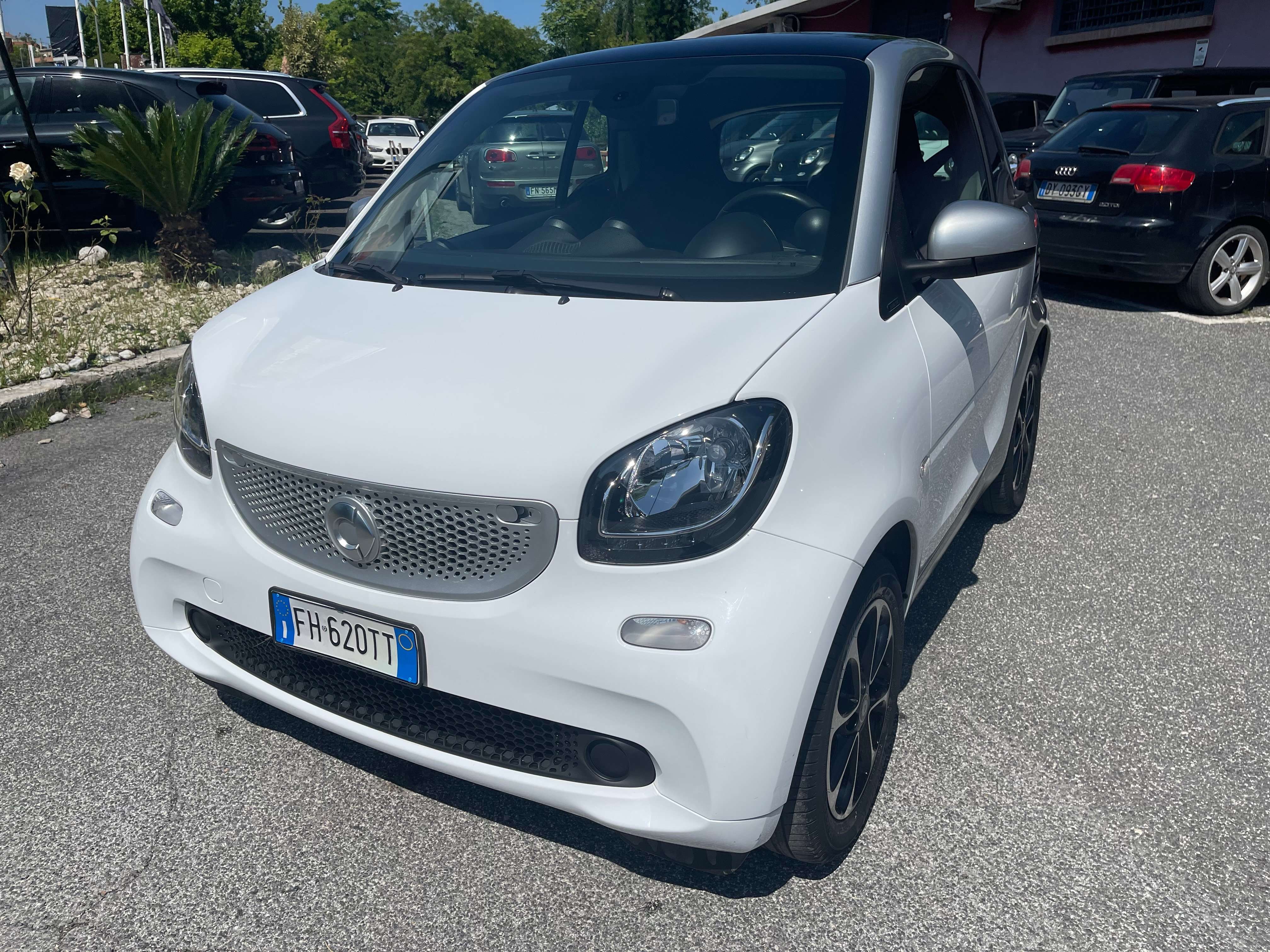 smart forTwoPassion km 48300 garanzia 12 mesi - Italiana uff.