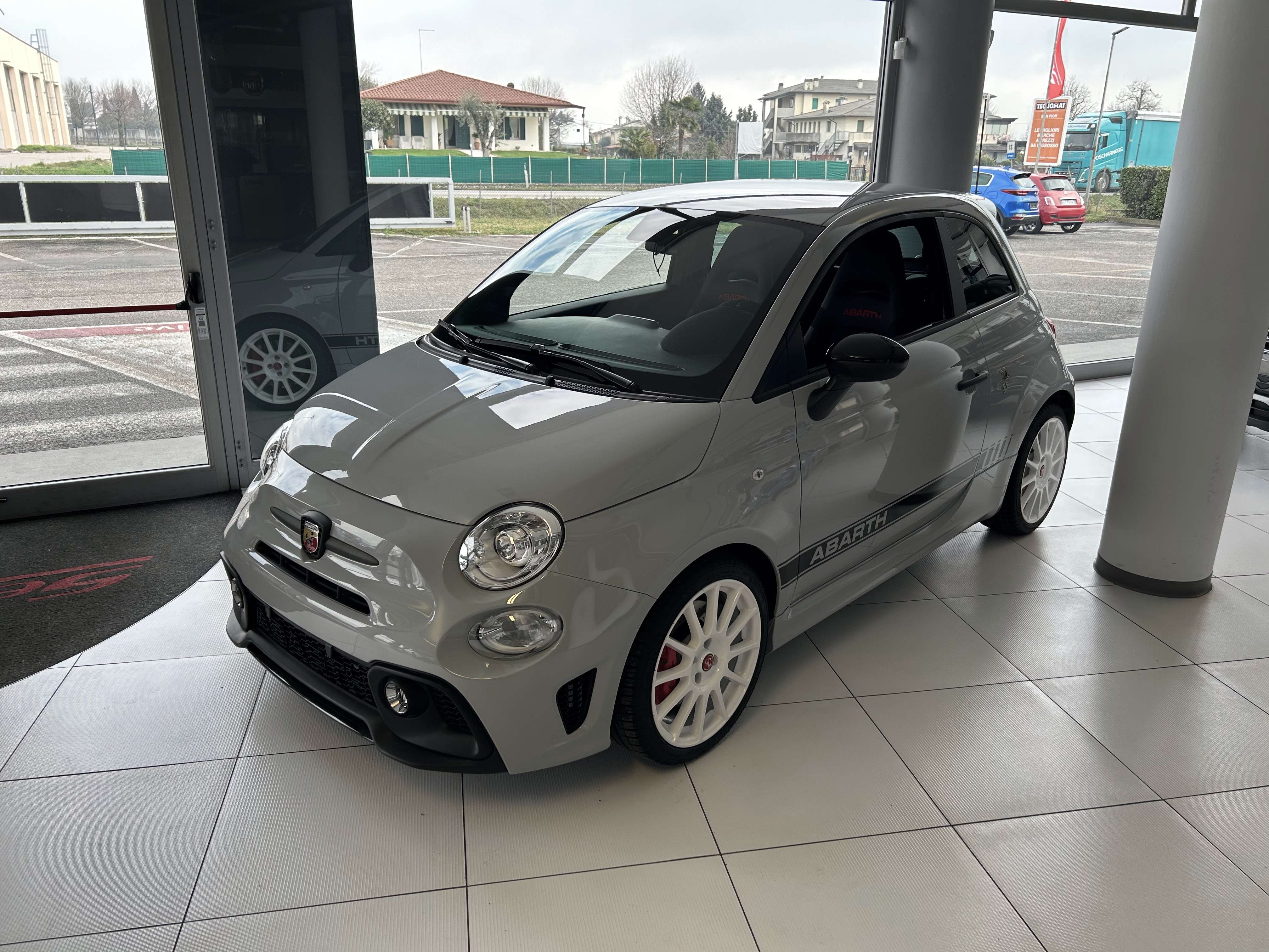 Abarth 5951.4 t-jet esseesse 180cv MTA XENON AKRAPOVIC