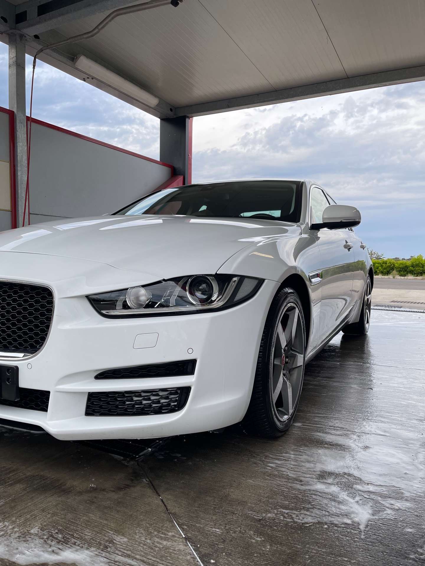 Jaguar XE2.0d Prestige 180cv auto