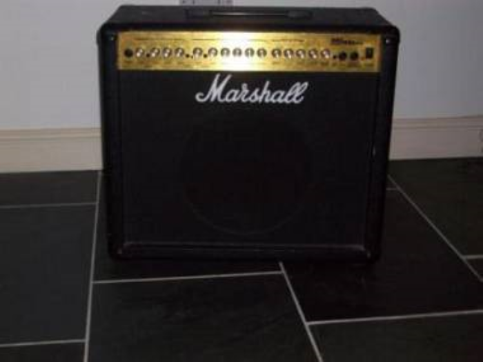 MARSHALL MG100 FX