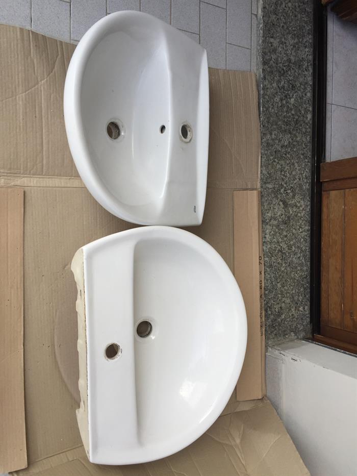 LAVABI BAGNO E SPECCHIO BAGNO