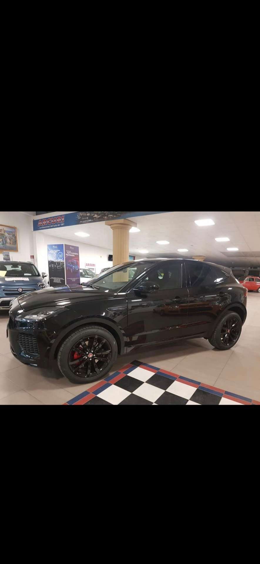 Jaguar E-Pace2.0d i4 R-Dynamic HSE awd 180cv auto my19