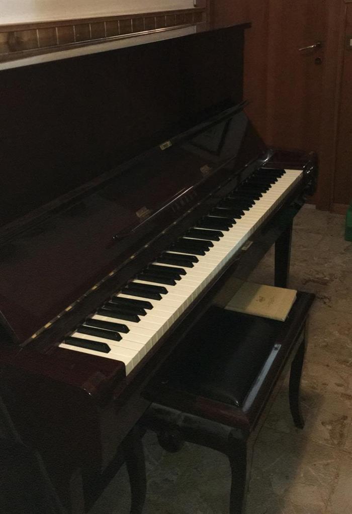 PIANOFORTE YAMAHA U1