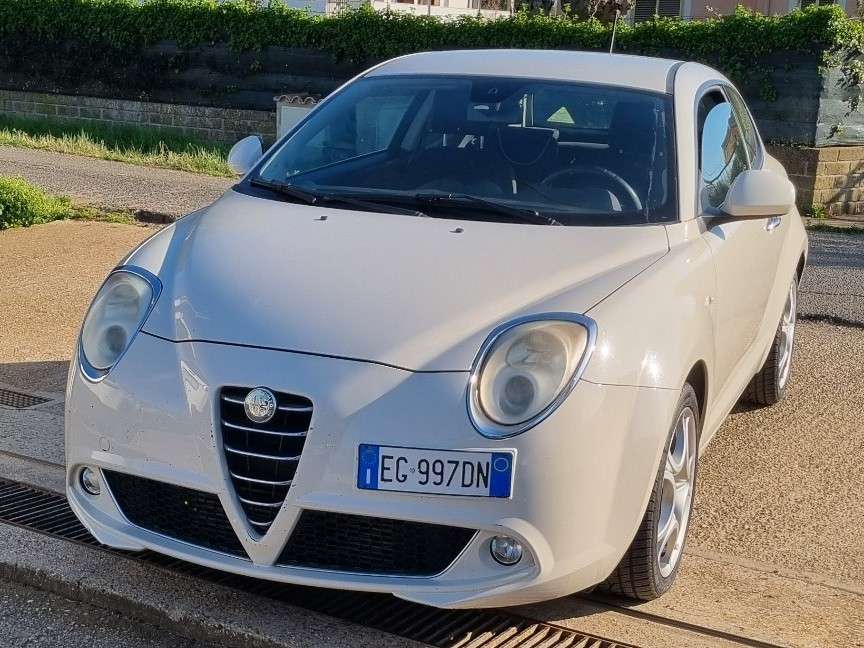 Alfa Romeo MiTo1.6 jtdm Distinctive sport pack 120cv