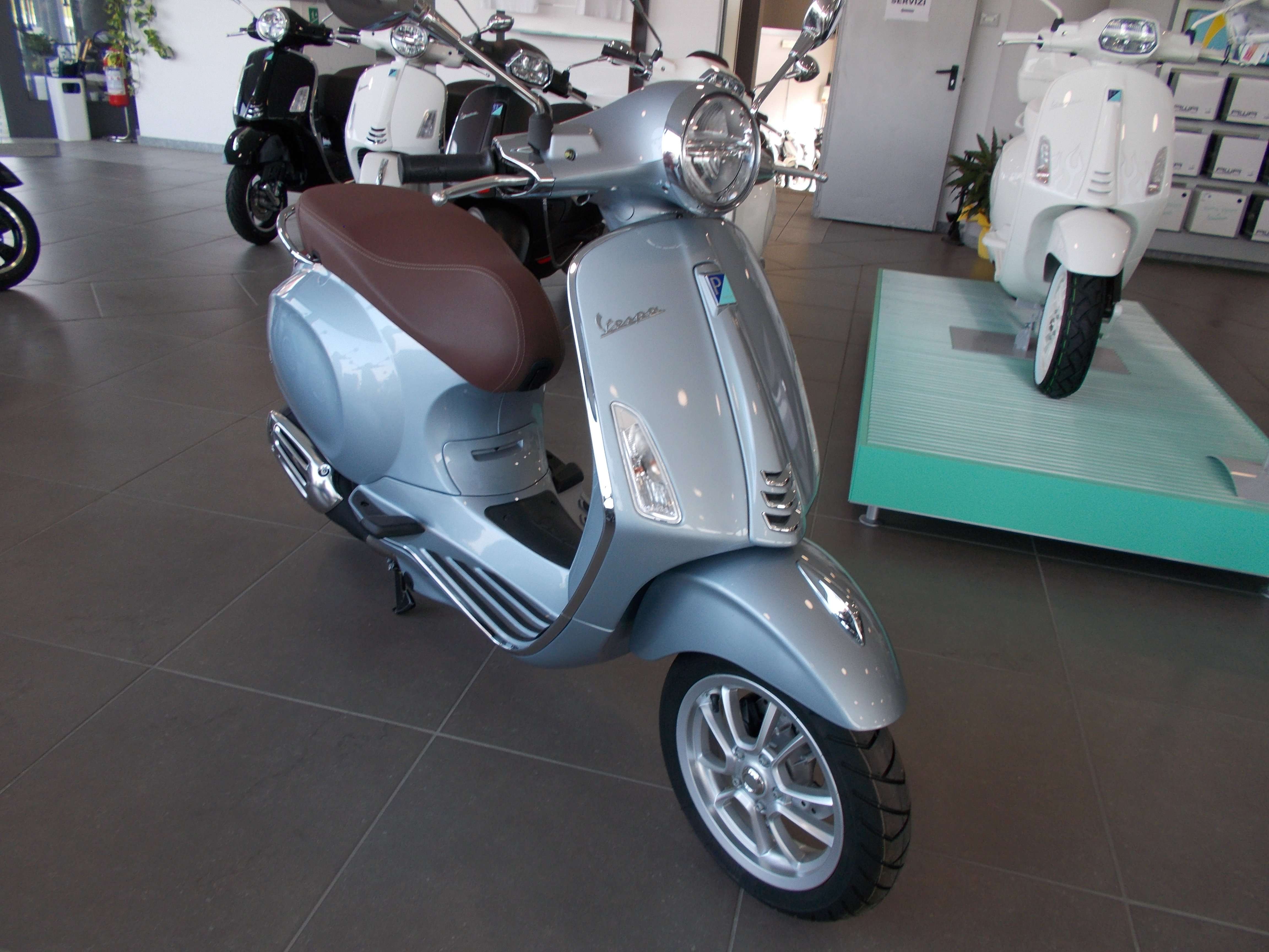 Vespa Primavera 50