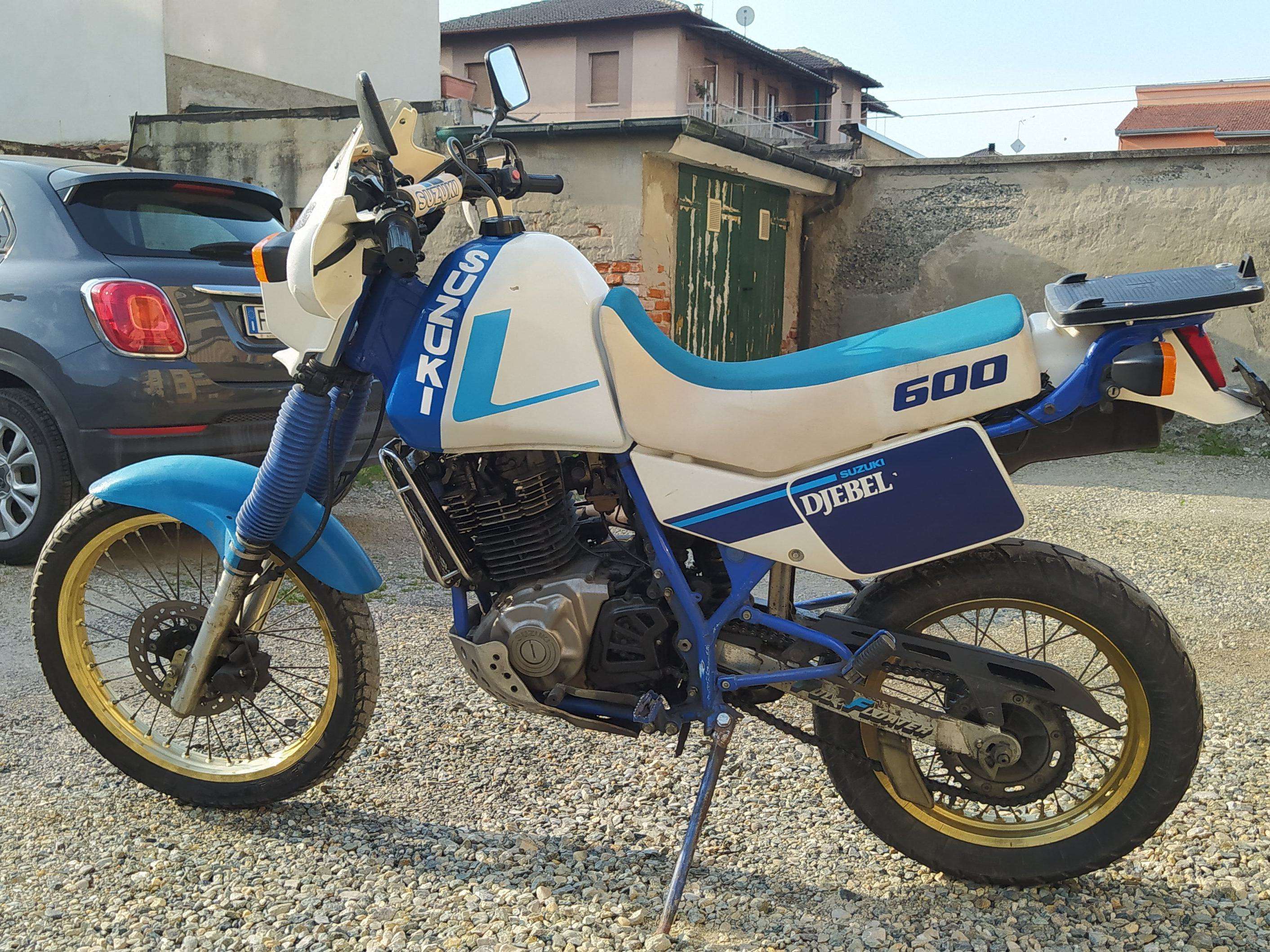 Suzuki DR 600Djebel