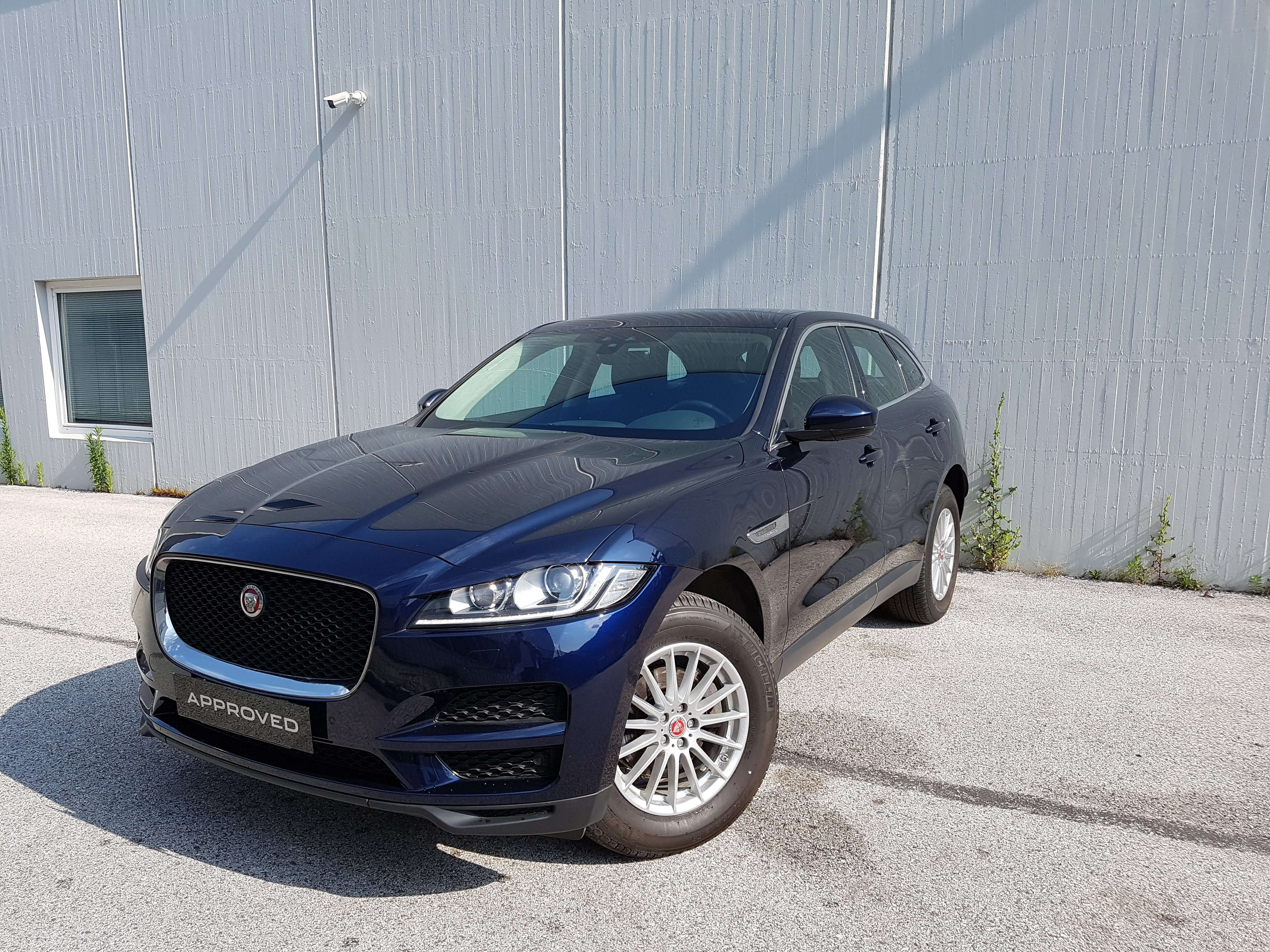 Jaguar F-PaceF-Pace 2.0d i4 Portfolio awd 180cv auto my20