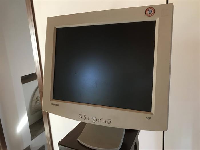 MONITOR SAMTRON 16"