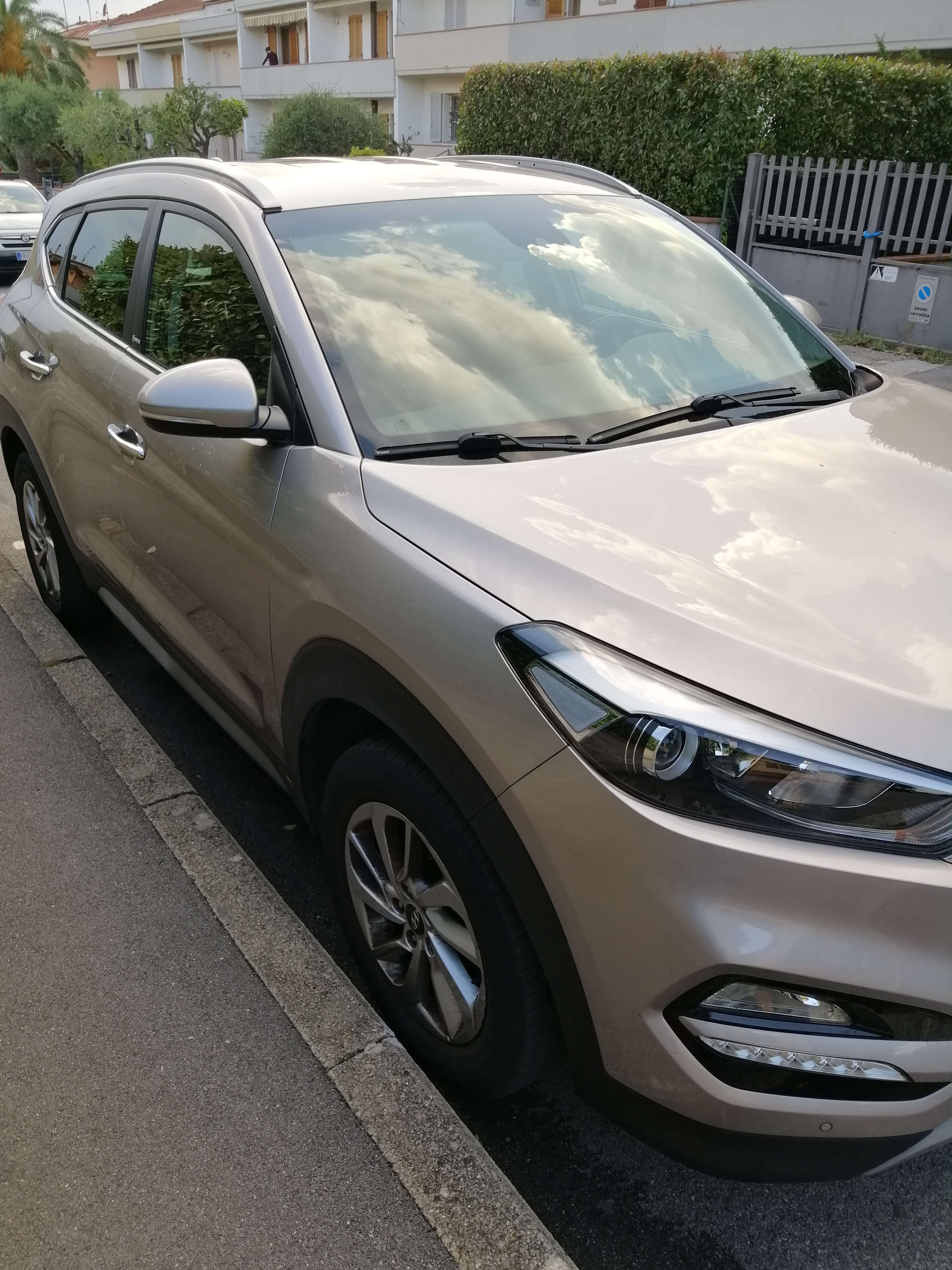 Hyundai TUCSONTucson II 2015 1.7 crdi Xpossible 2wd 141cv dct