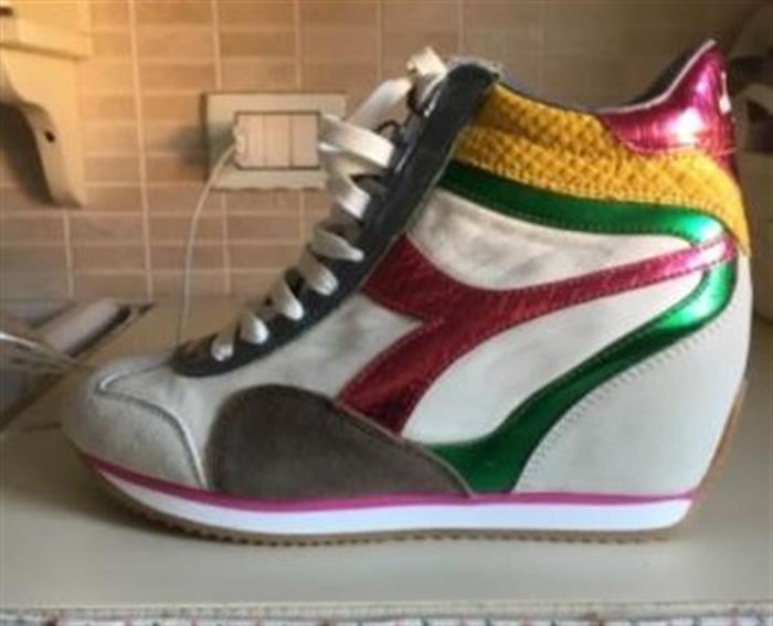 SCARPE DONNA DIADORA