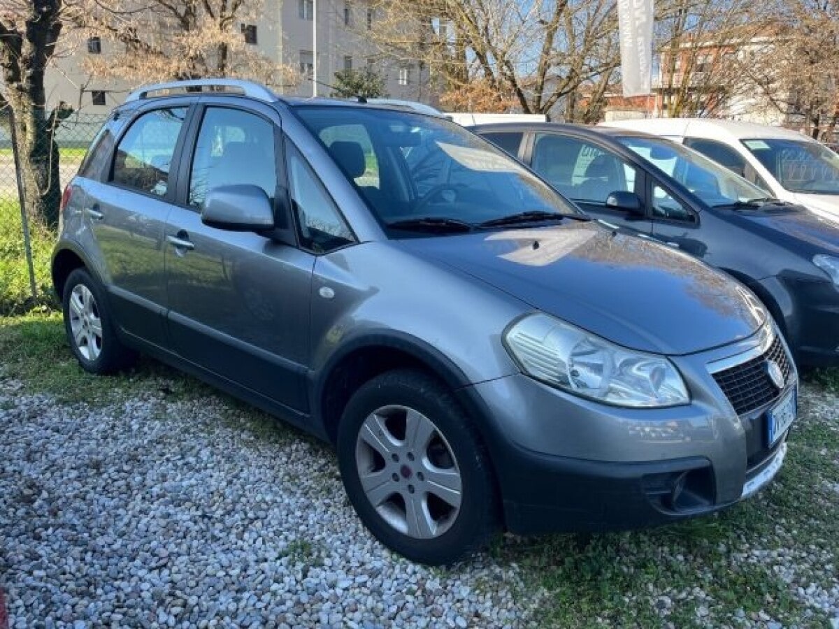 FIAT Sedici 1.6 16V 4x4 Emotion