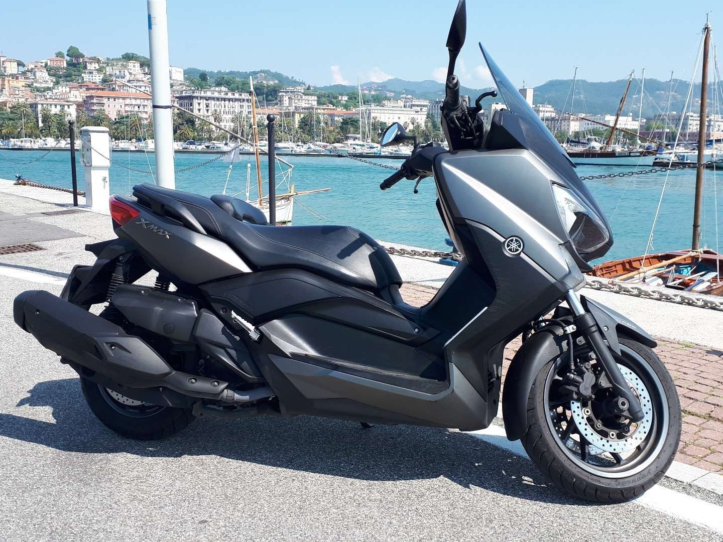 Yamaha X-Max 400abs