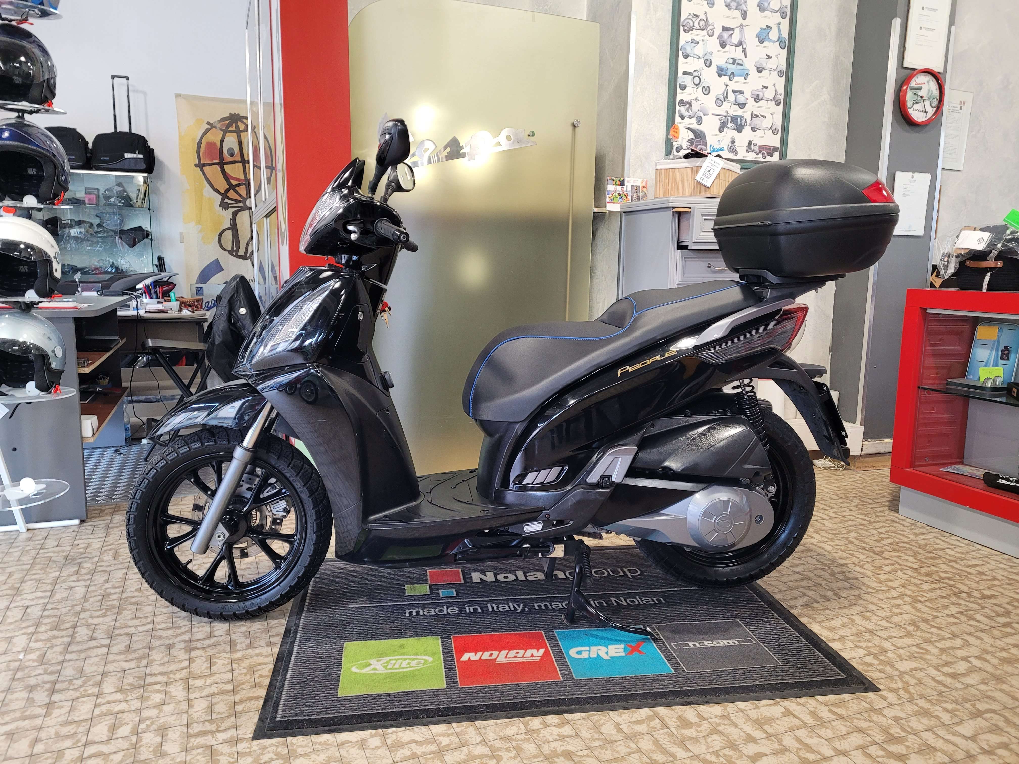 Kymco People GT300i