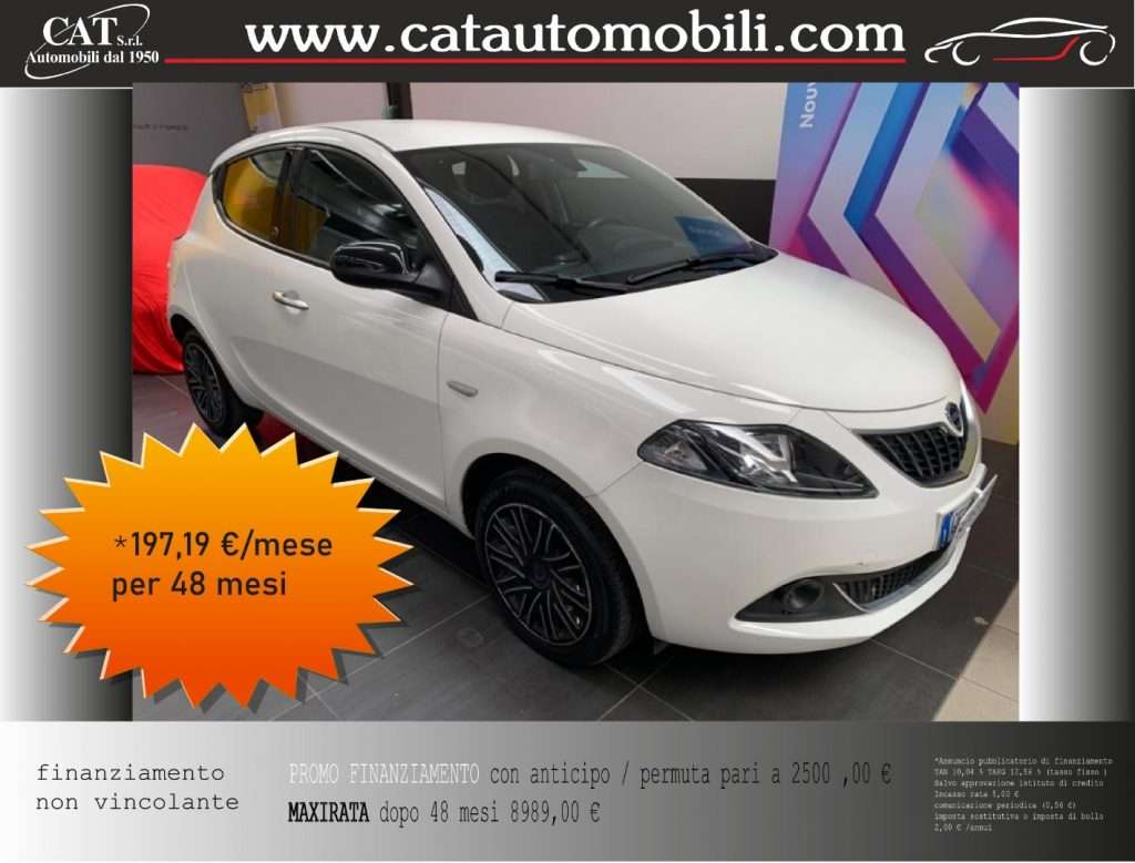 Lancia Ypsilon1.0 FireFly 5 porte S&S Hybrid Ecochic Silver