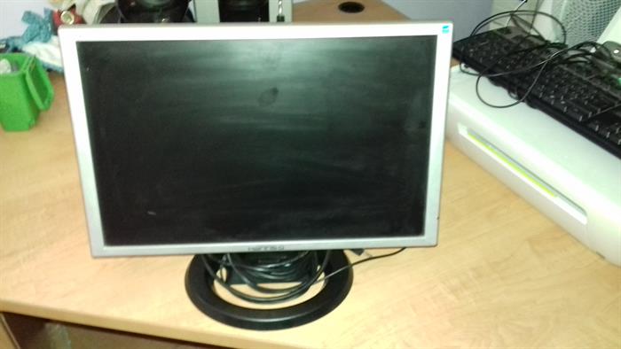 MONITOR COMPUTER