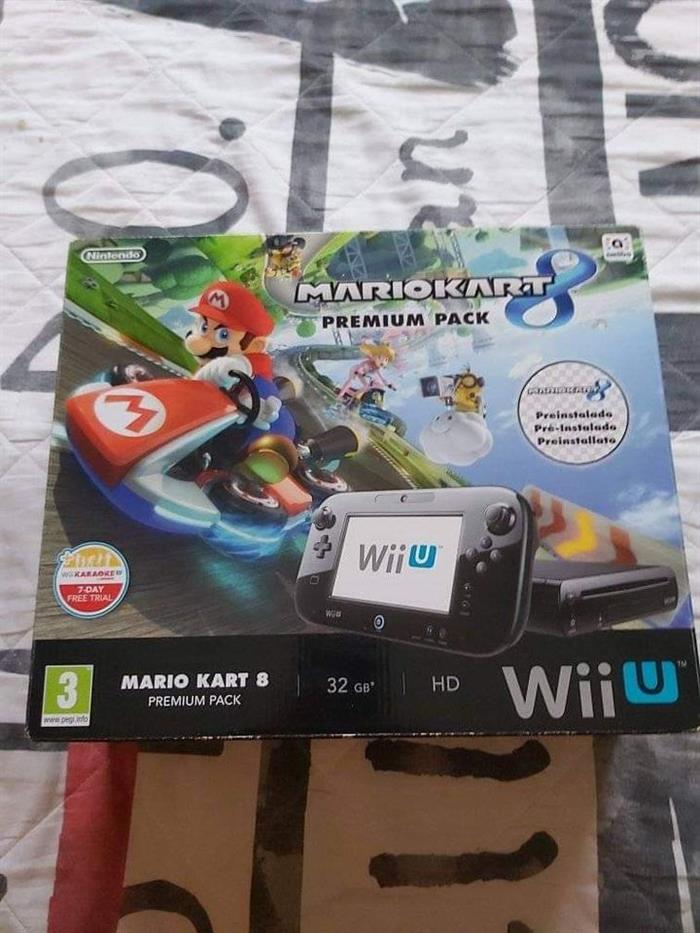 WII-U MARIO KART 8 PREMIUM PACK