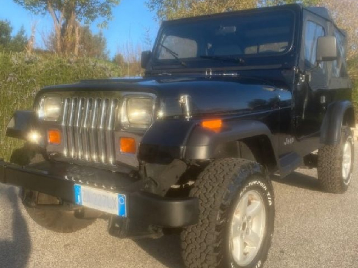 JEEP Wrangler 3ª serie YJ 2.5 BENZ