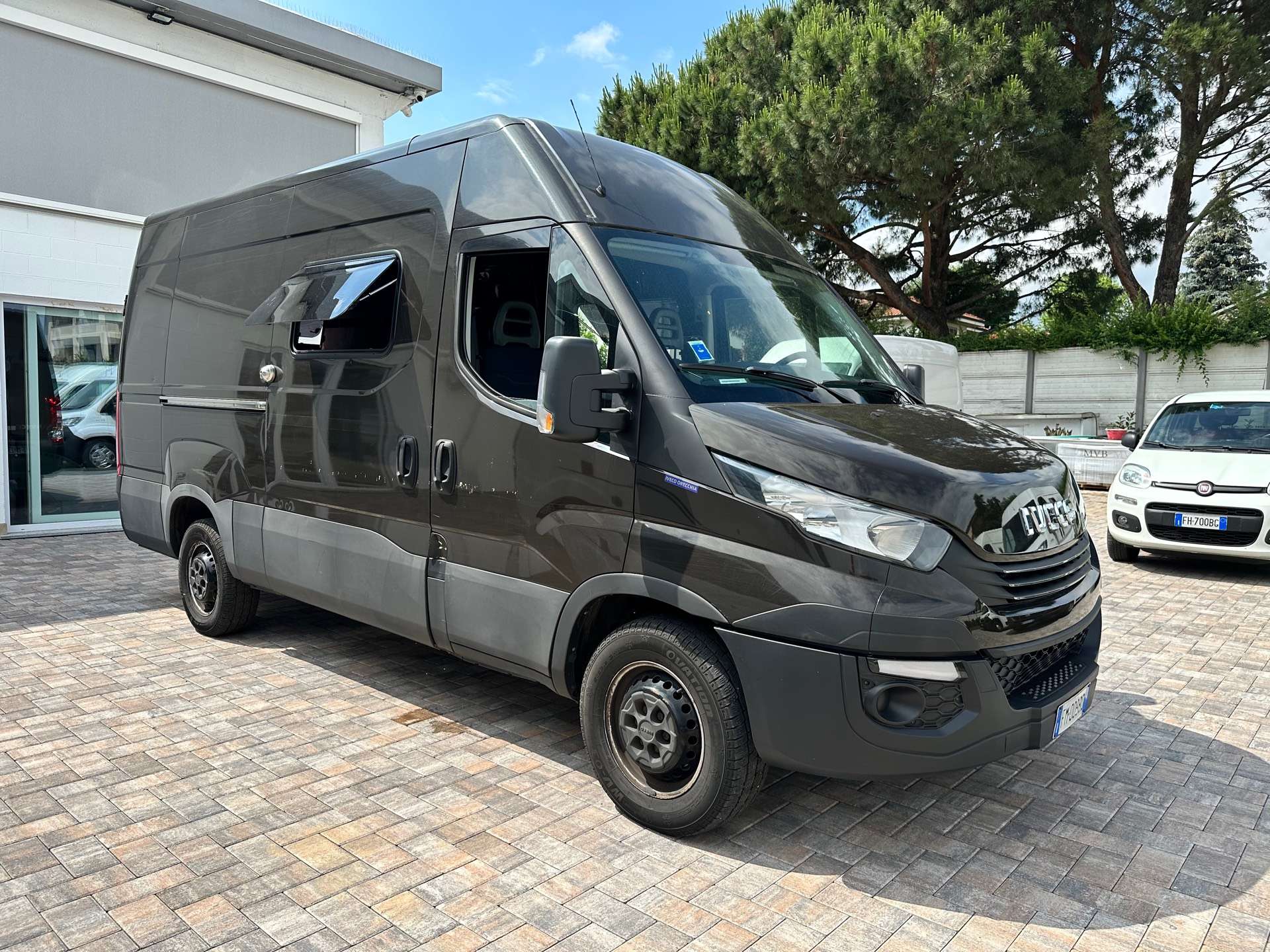 Iveco Dailyautomatico autocaravan 4 posti hi Matic