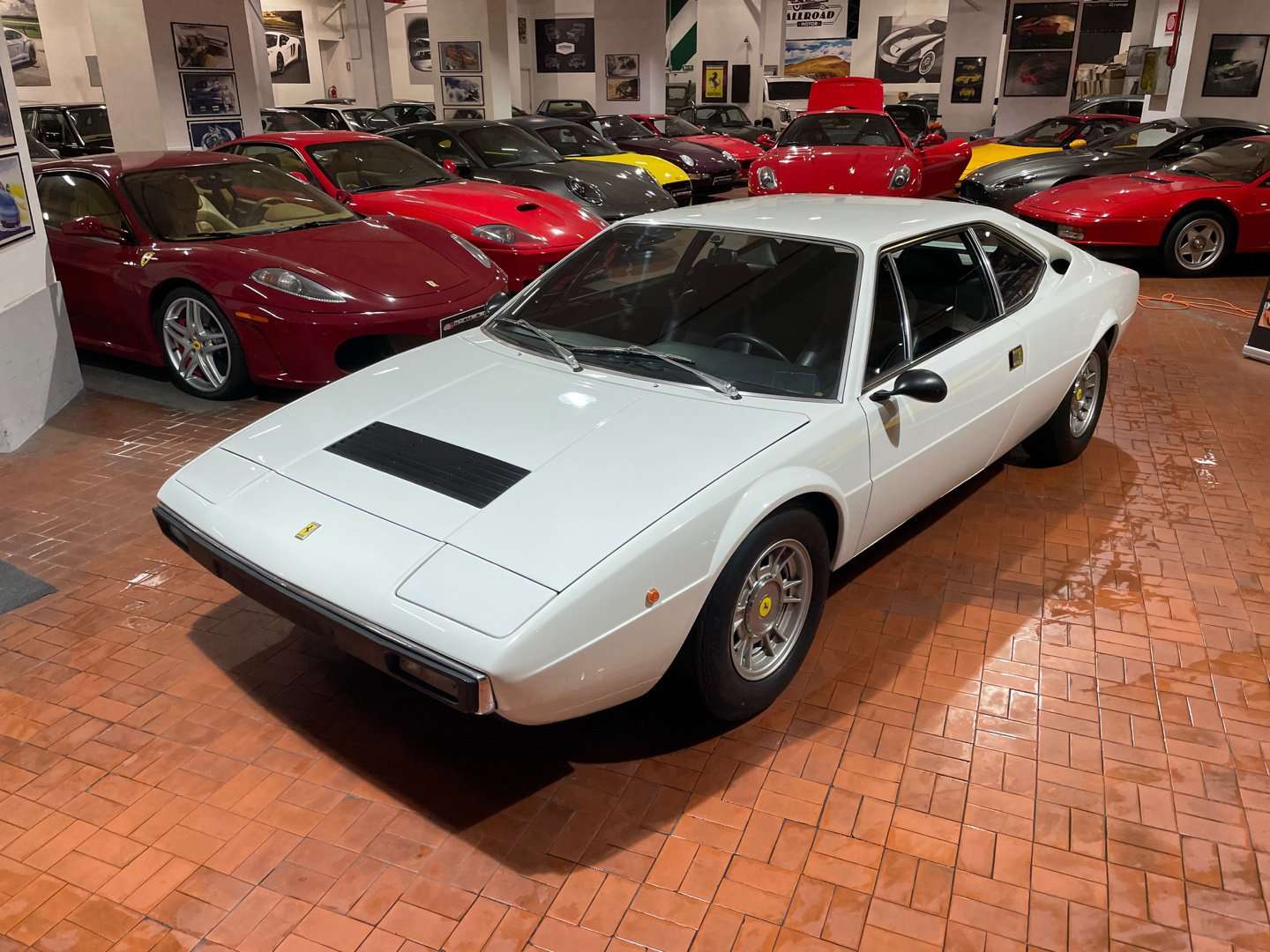 Ferrari Dino GT4308 PRIMA SERIE/ARIA COND./MATCHING NUMB.