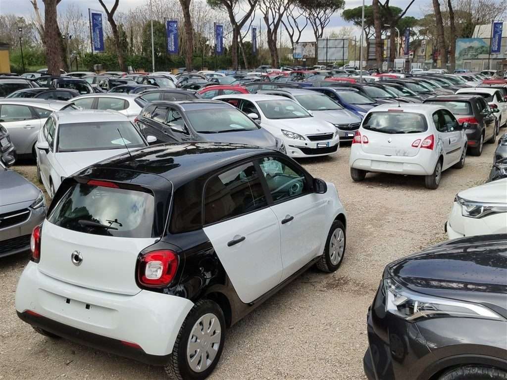 smart forFour70 1.0 Youngster CRUISE,CLIMA OK Neopatentati