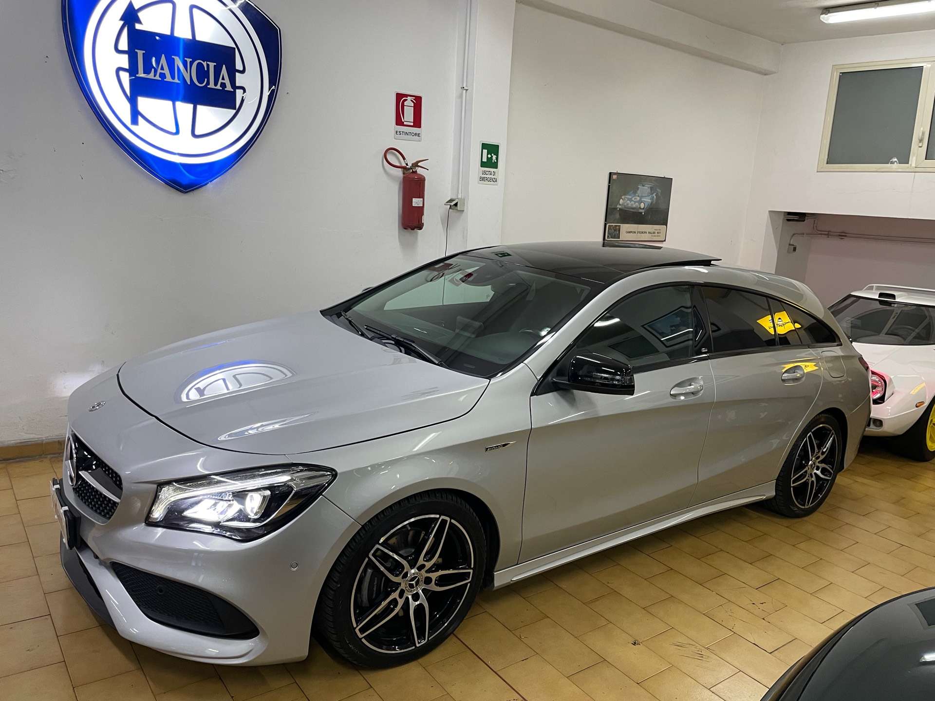 Mercedes-Benz CLA 220Shooting Brake d Premium 4matic auto FL