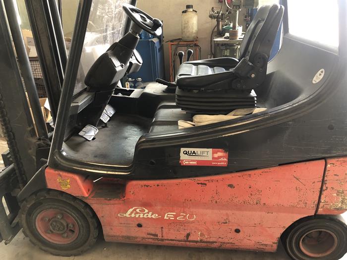 CARRELLO LINDE E20