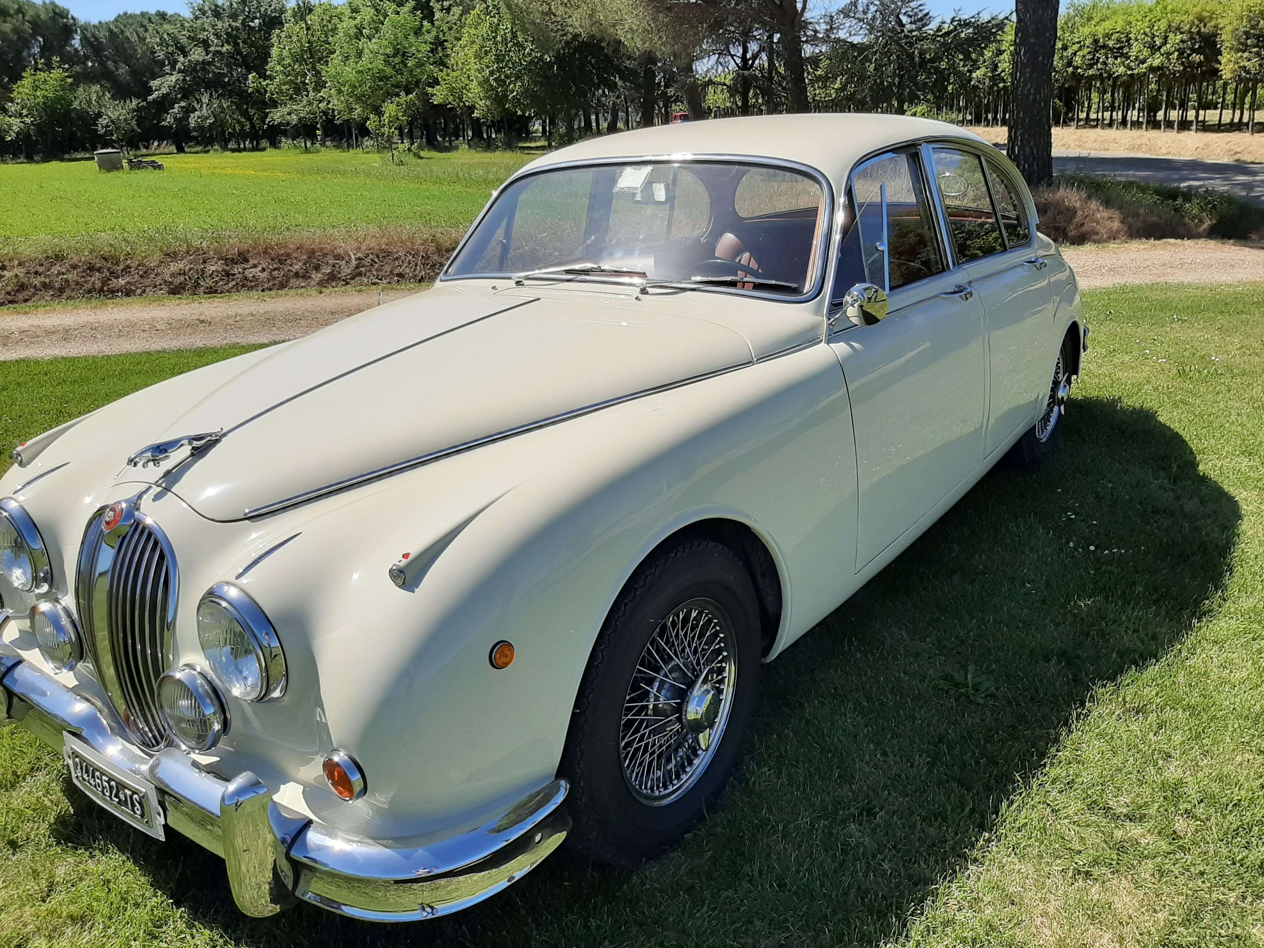 Jaguar MK II3,4