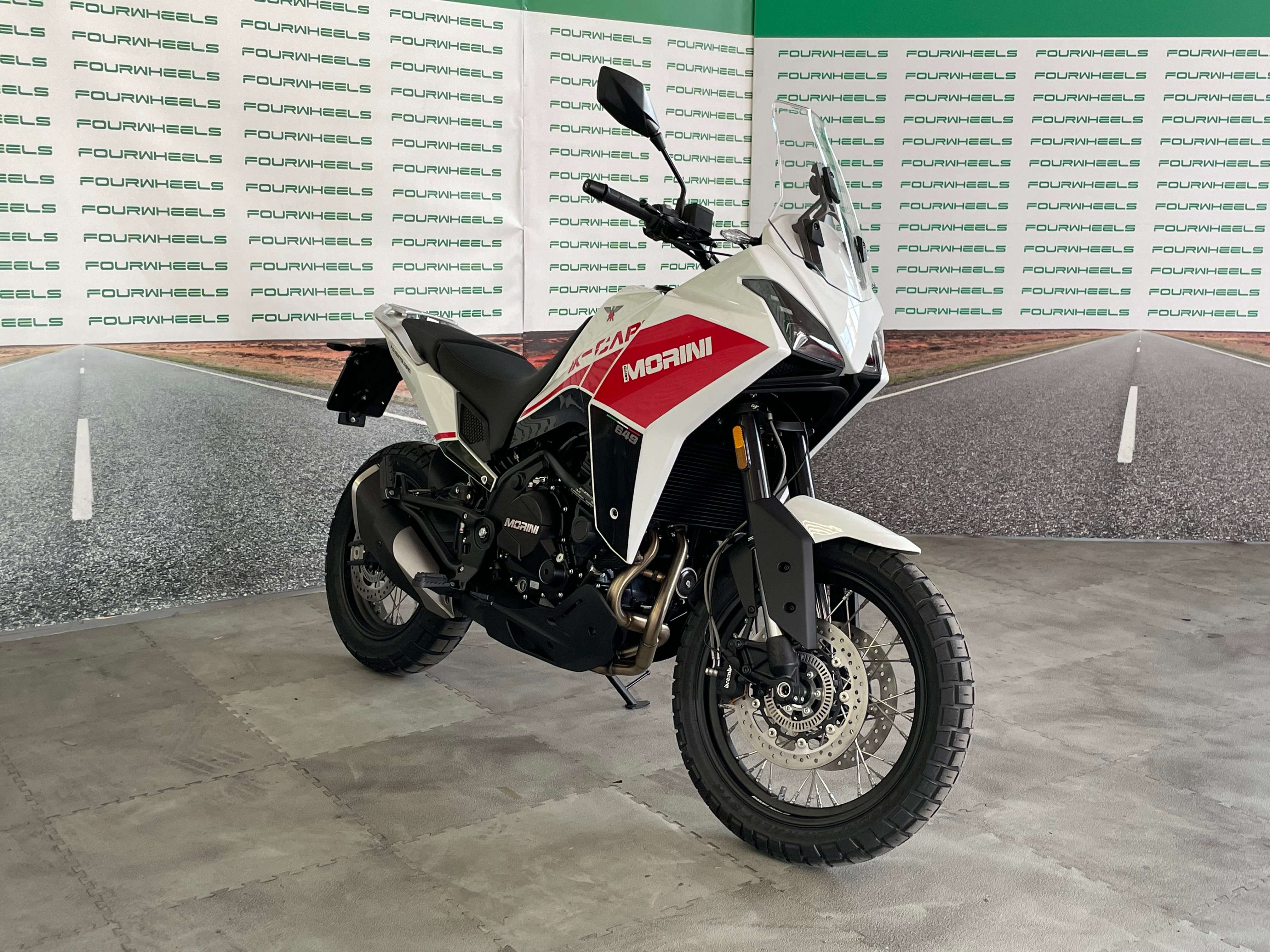 Moto Morini X-Capenoleggiala da 300 al mese