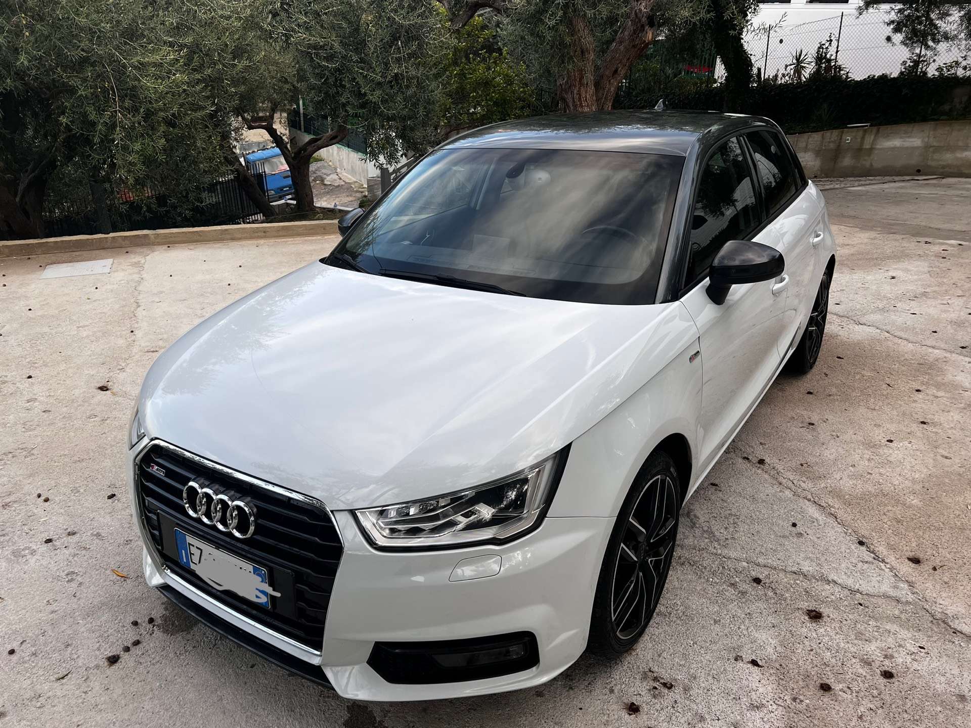 Audi A1Sportback 1.4 tdi 90 cv NEOPATENTATI