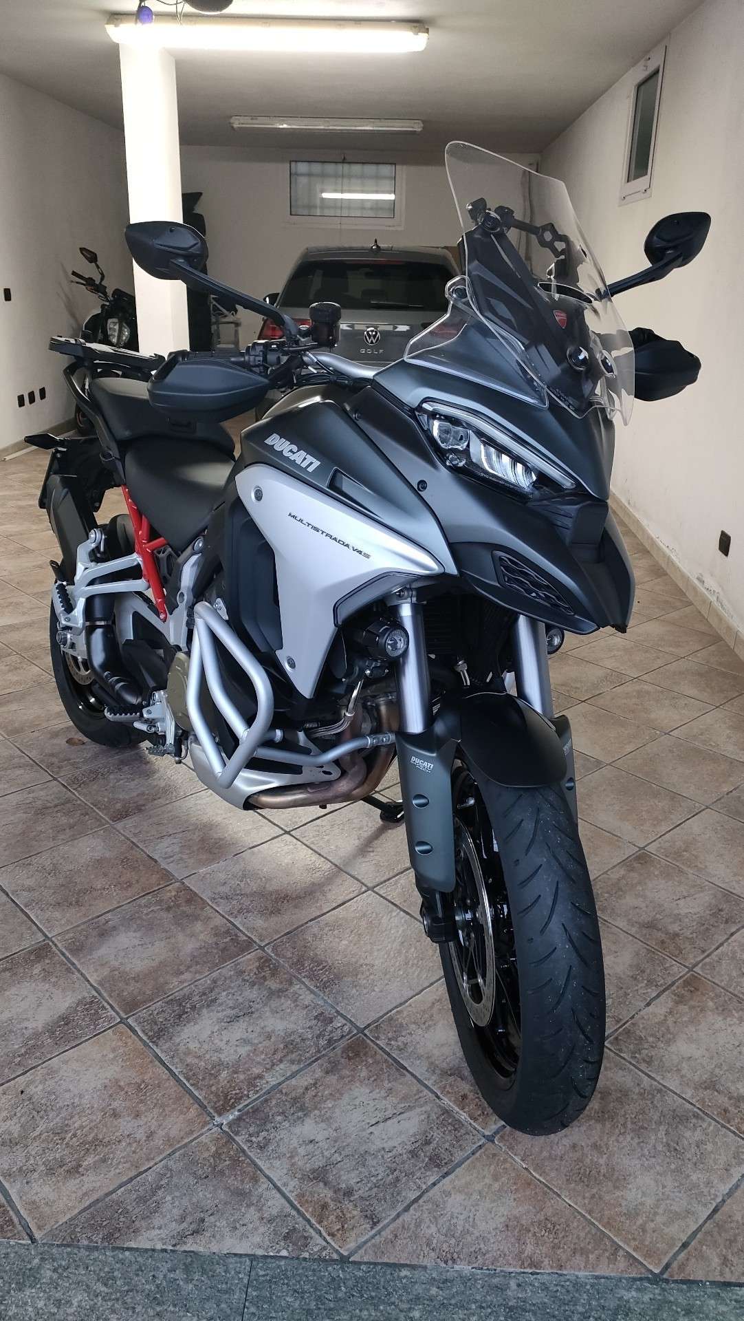 Ducati Multistrada V4 Stravel radar full optional