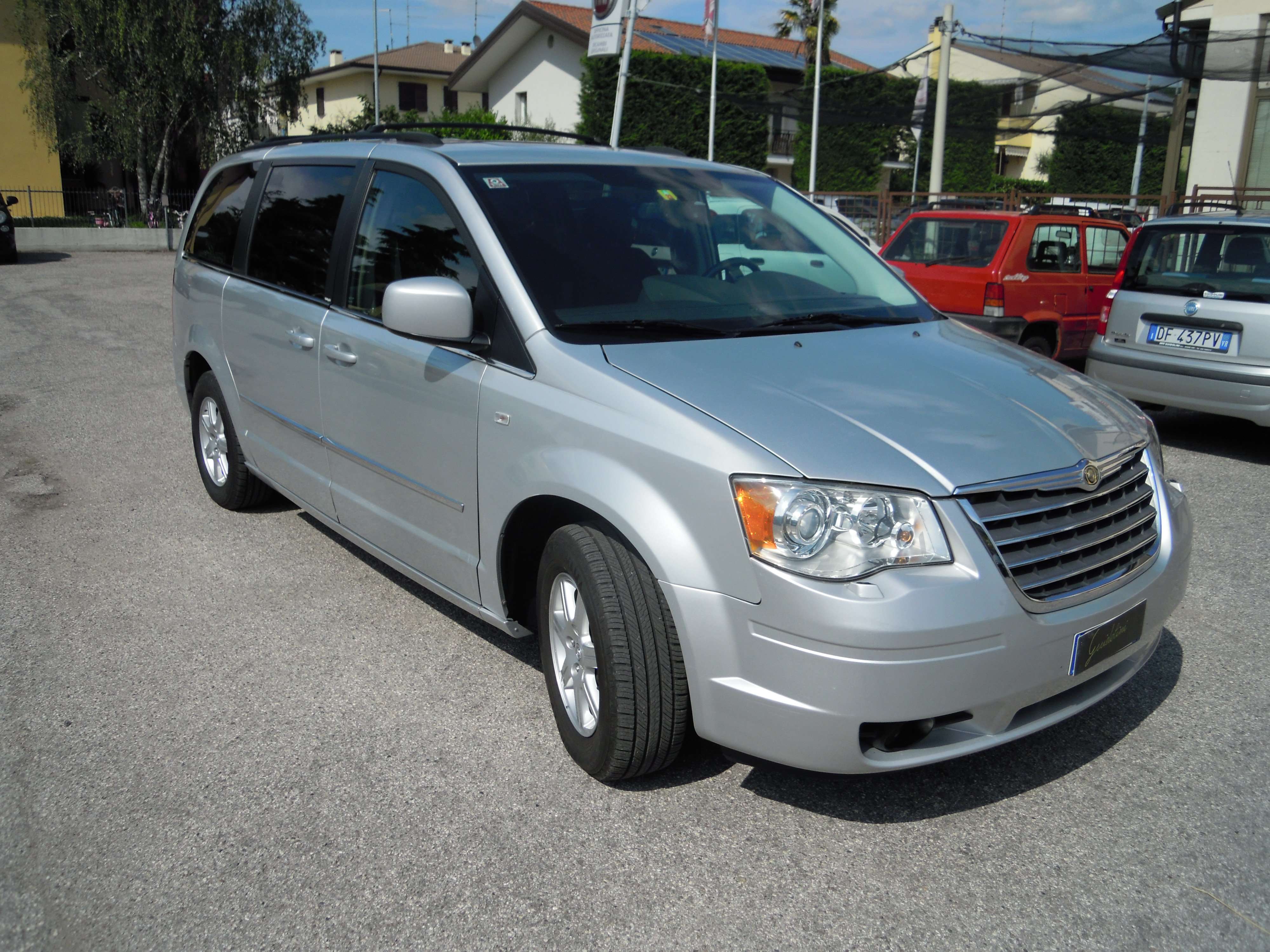 Chrysler Grand VoyagerGrand Voyager V 2008 2.8 crd Limited auto dpf