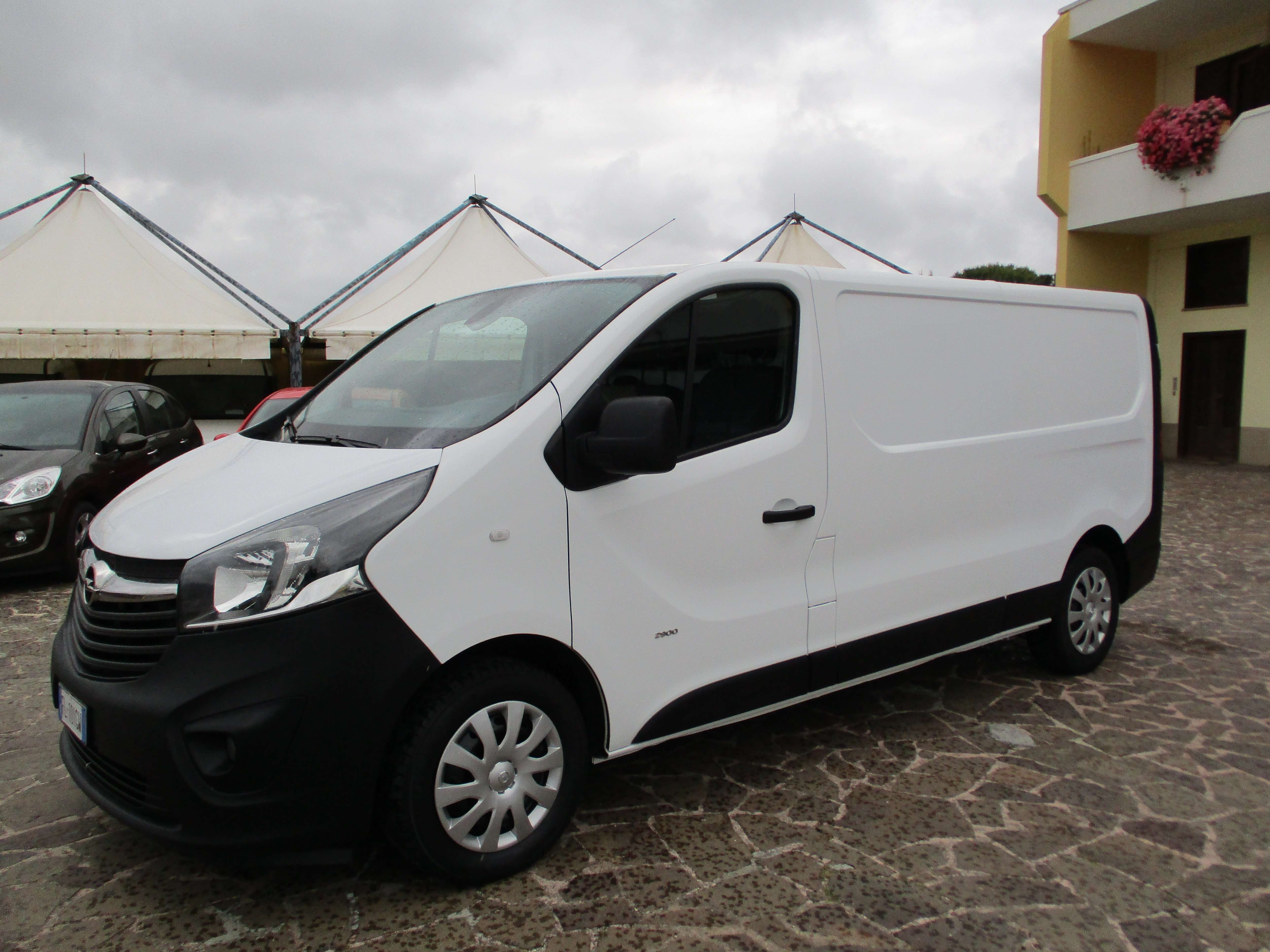 Opel Vivaro1.6 TDCI 125CV BITURBO  PASSO LUNGO