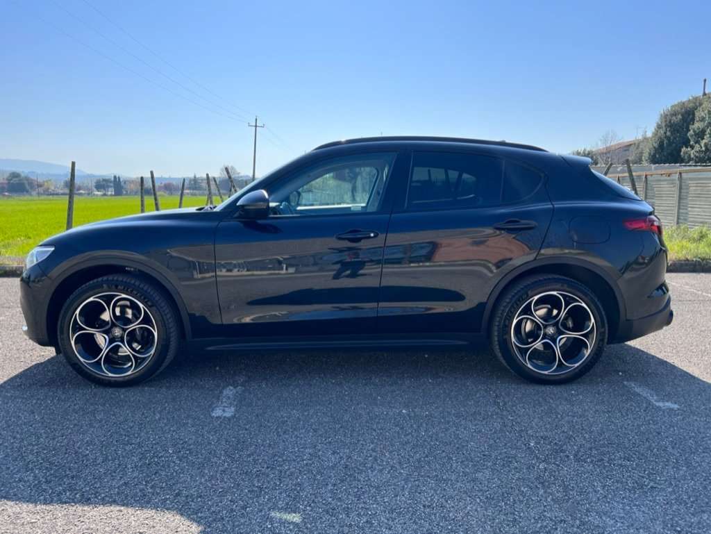 Alfa Romeo StelvioStelvio 2.2 t Super Q4 210cv auto my19