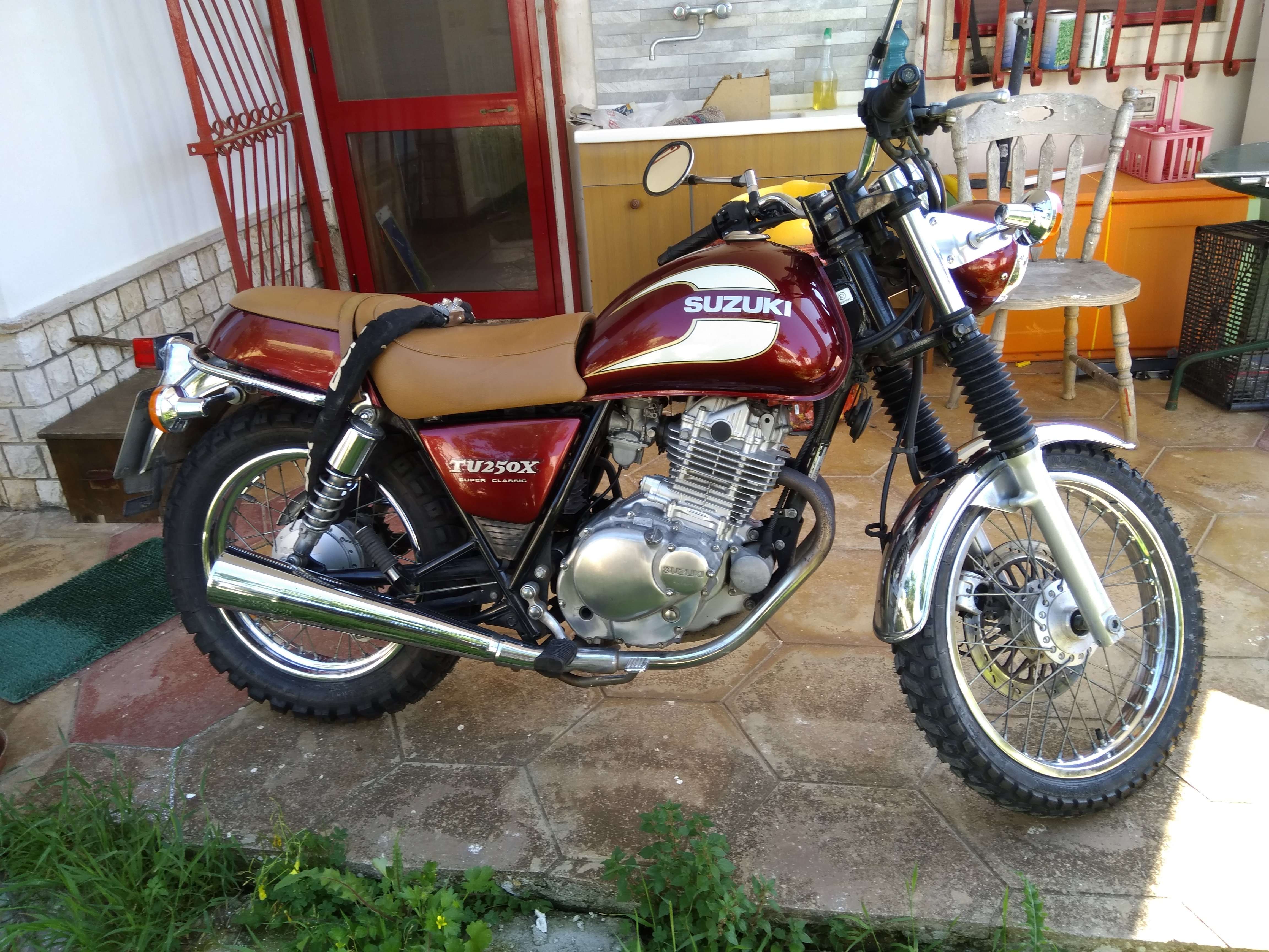 Suzuki TU 250X