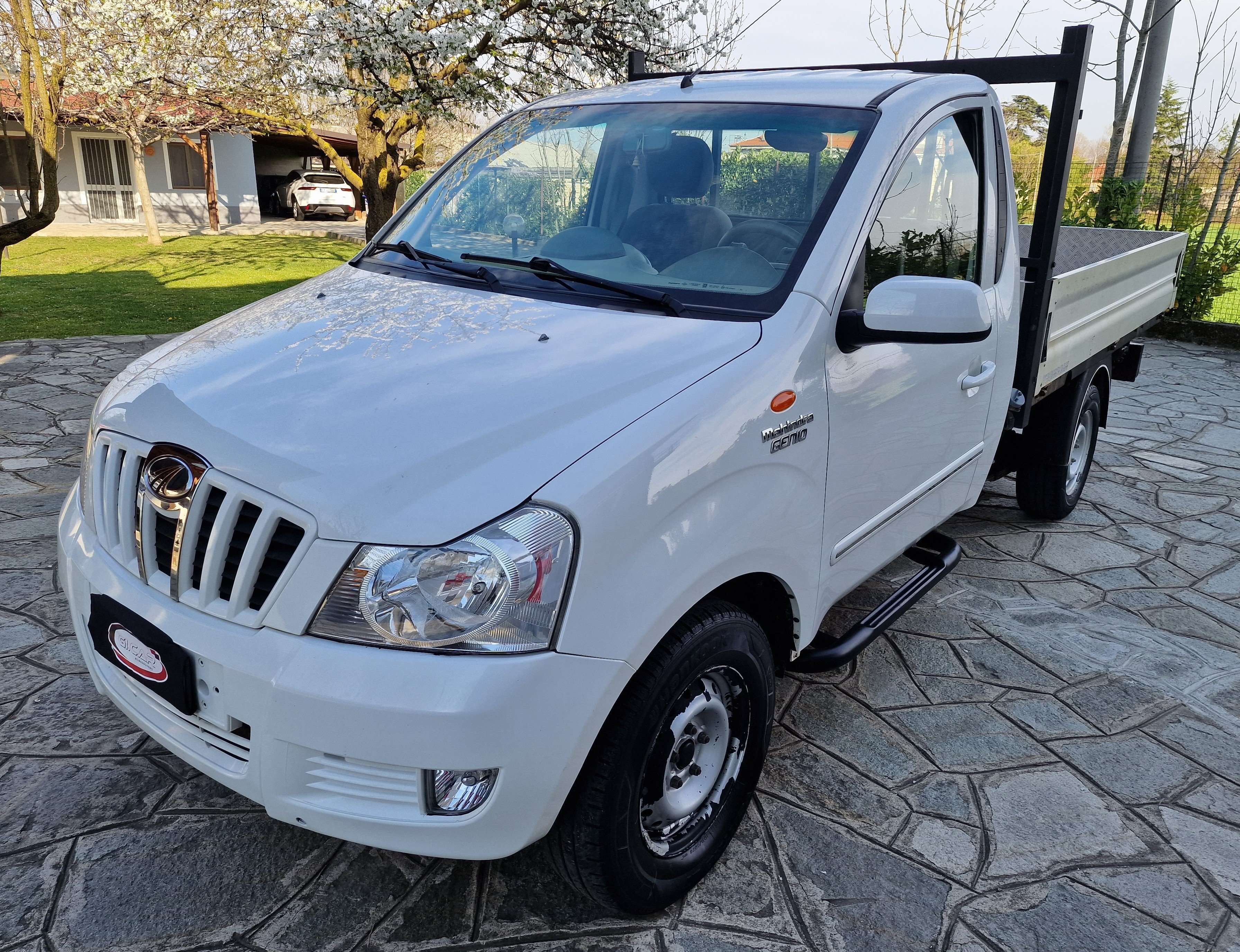 Mahindra GenioPick Up 2.2 mhawk 16v sc 2wd E5