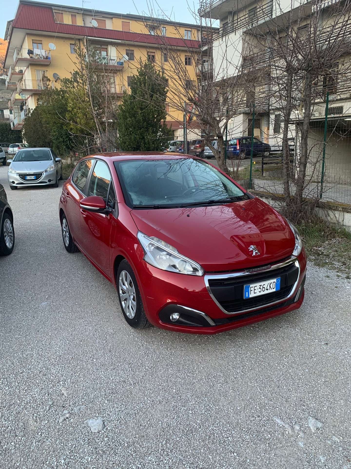 Peugeot 2085p 1.6 bluehdi Allure 75cv