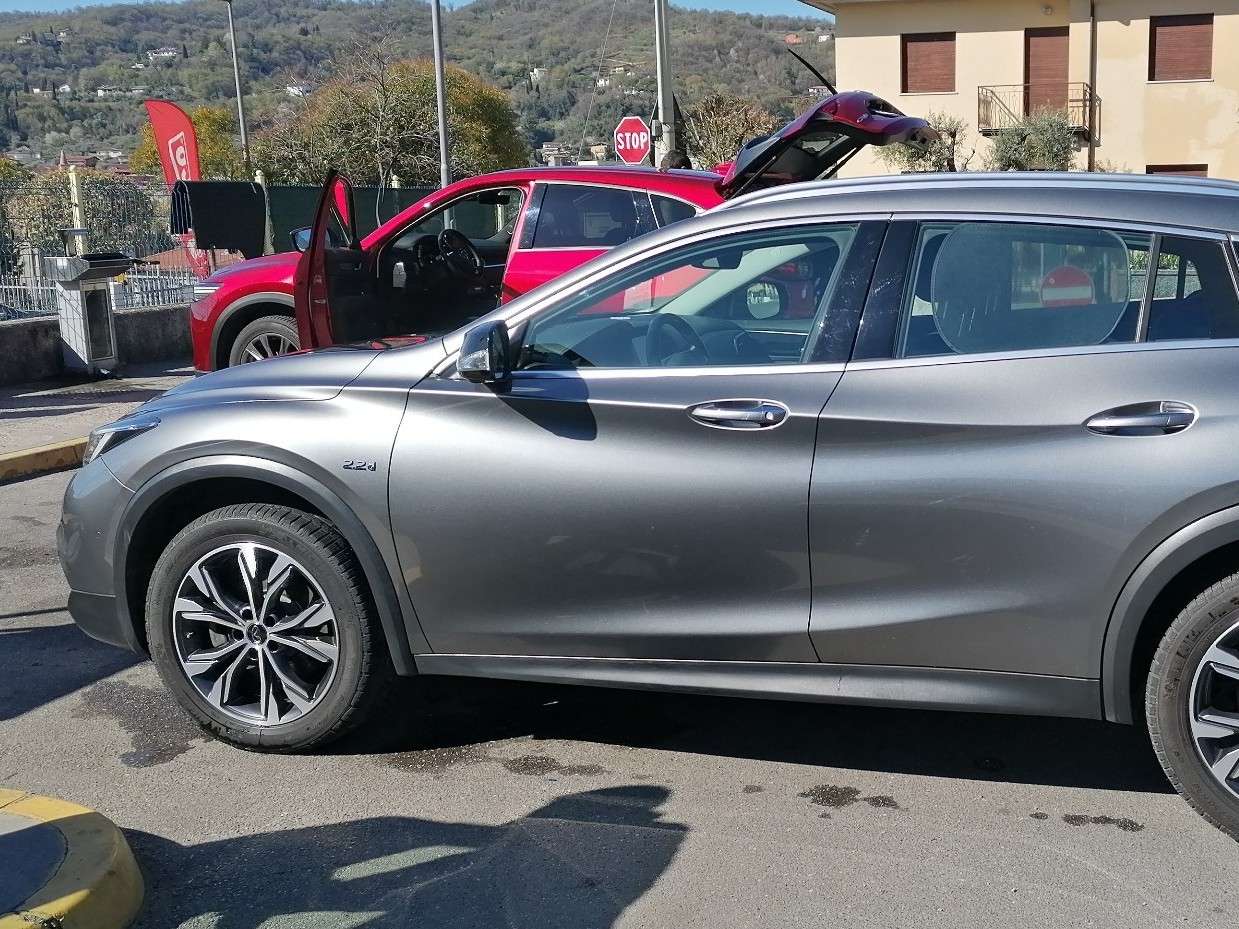 Infiniti QX302.2d Premium awd dct