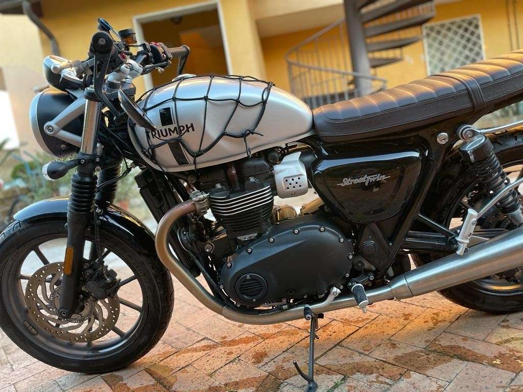 Triumph Street Twin