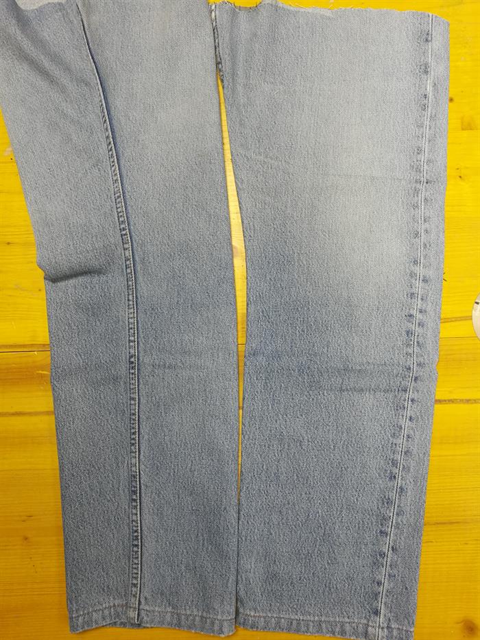 JEANS LEVIS USATO ACCESSORI ABBIGLIAMENTO VINTAGE LEVI’S GAMBALE