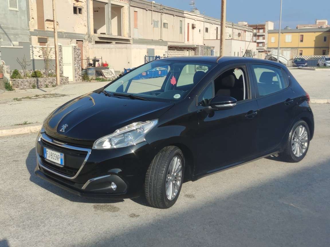 Peugeot 2085p 1.2 puretech Allure 82cv