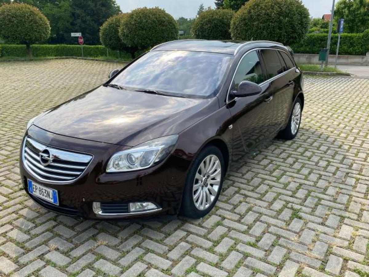 OPEL Insignia 1.6 Turbo 180CV 4 porte